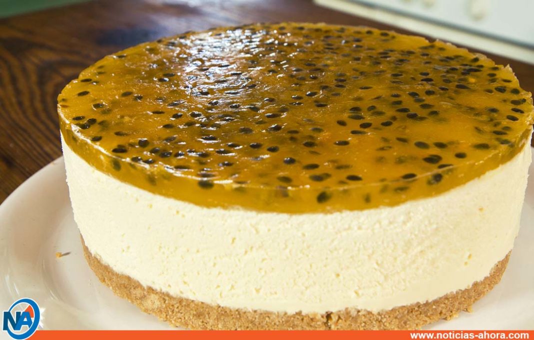 Alegra tus tardes con este rico cheesecake de parchita