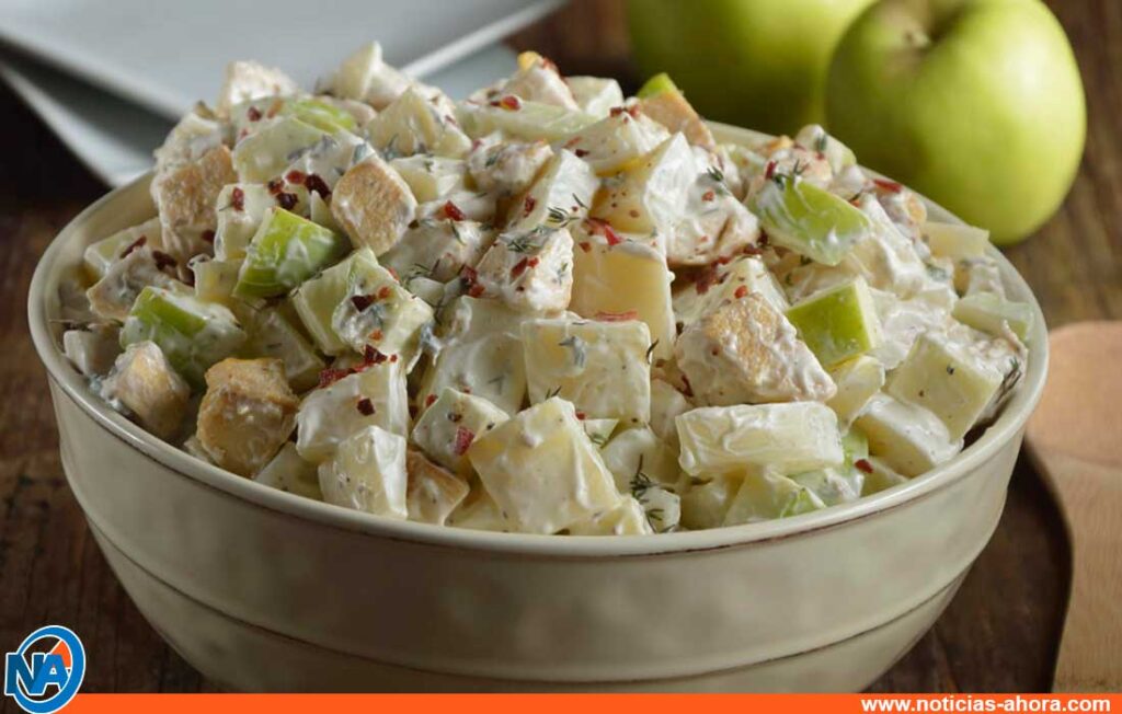 ¡En 5 minutos! Sorprende con una rica ensalada fría de papa con pollo