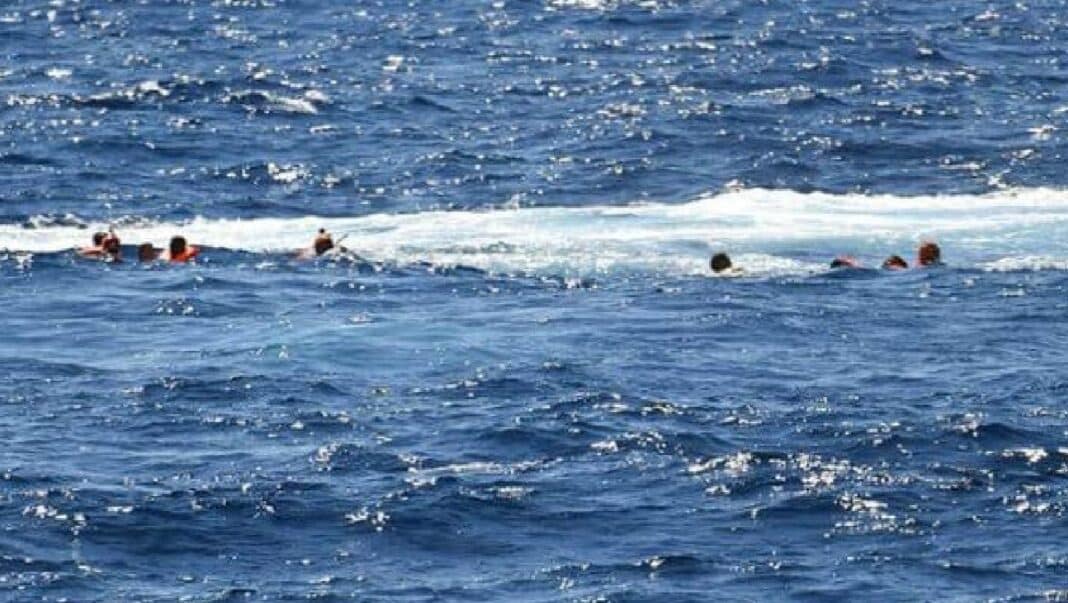 Lancha con migrantes se hundió en el Caribe de Panamá